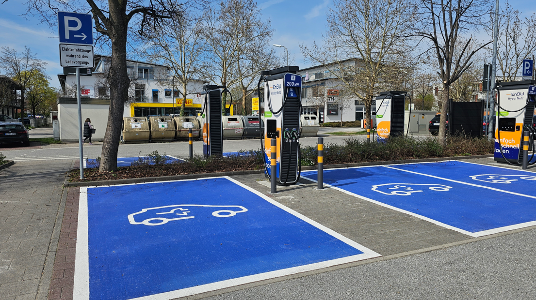 Acht neue Ladesäulen für E-Autos in Rosenheim | Innpuls.me